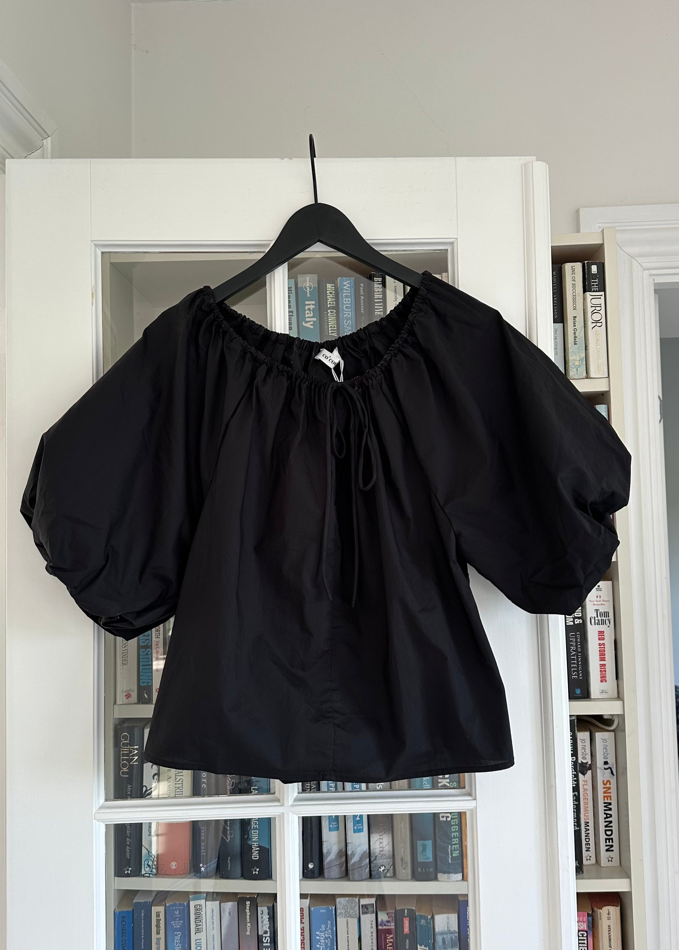 Co'Couture PrimaCC Puff Blouse Black – EDIE